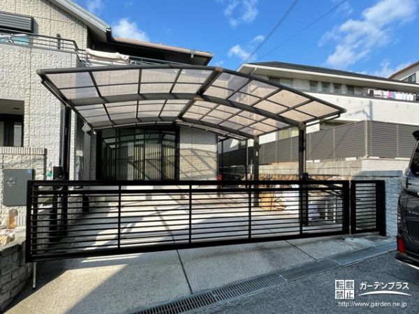 車に乗ったまま開閉できる便利なカーゲートの設置工事 (No.19283) / 駐車スペースの施工例 | 外構工事のガーデンプラス